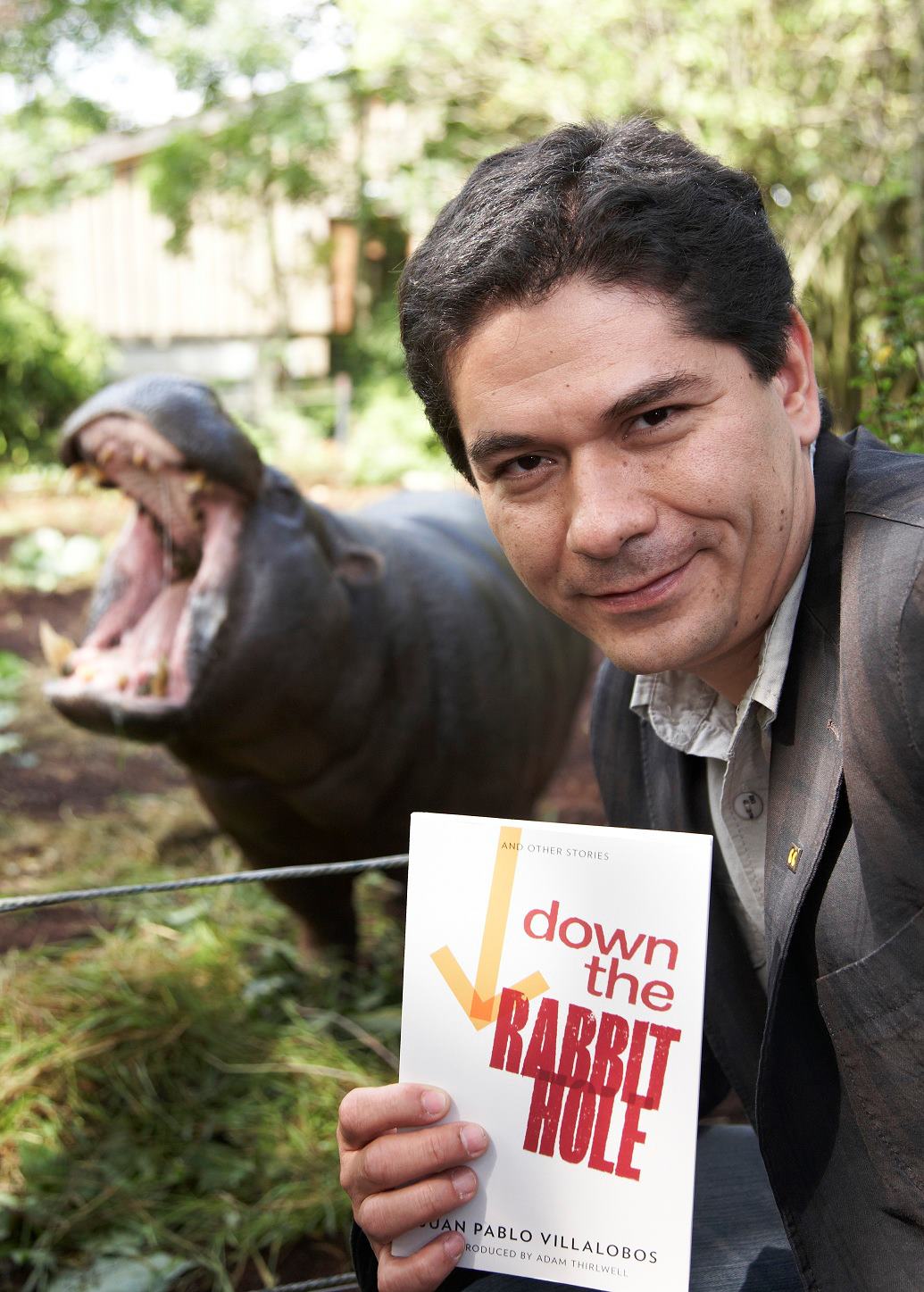 Juan Pablo Villalobos – “Fără librării, oraşele noastre ar fi locuri ...