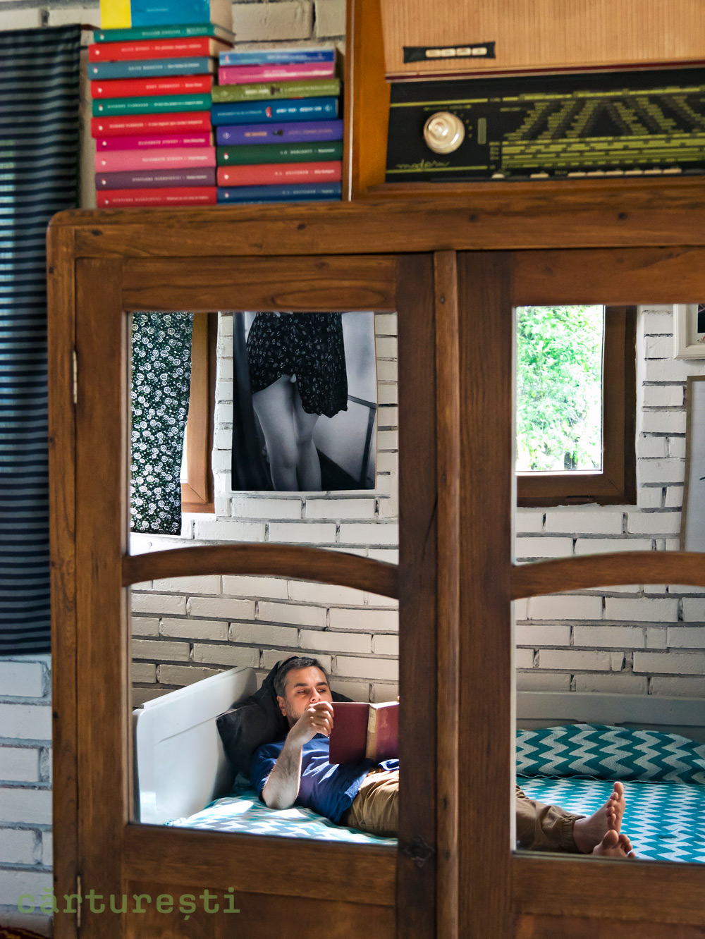 Bibliotecă de scriitor – Marius Chivu: „Biblioteca este garajul meu cu ...