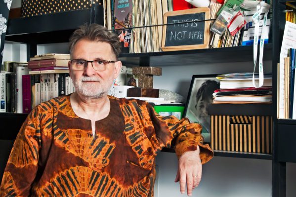Bibliotecă de scriitor – Florin Bican: „Cred că am trăi într-o lume ...