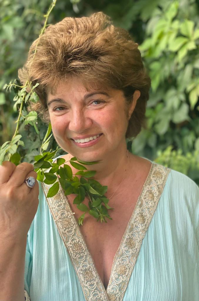 Carmen Mușat: „Misiunea criticului nu este să dea verdicte categorice ...