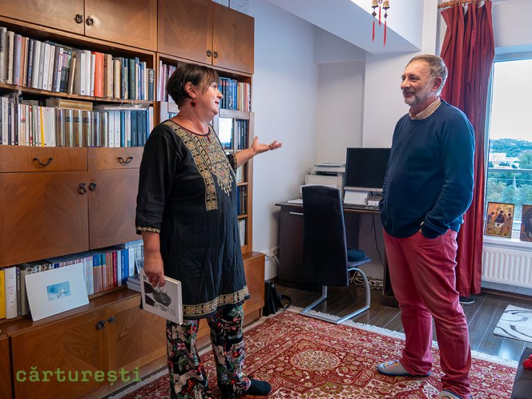 Bibliotecă de scriitor – Ruxandra Cesereanu: „Am avut nevoie de patru ...