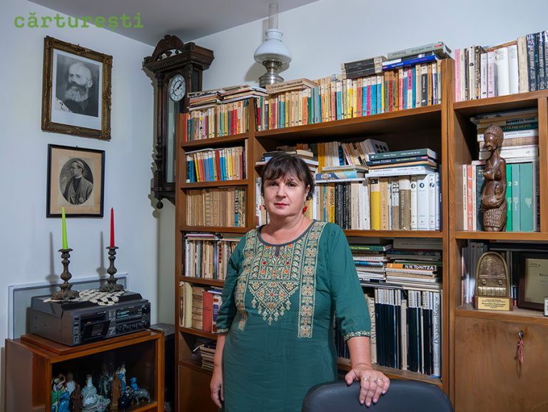 Bibliotecă de scriitor – Ruxandra Cesereanu: „Am avut nevoie de patru ...