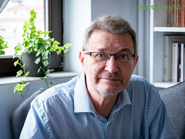 Bibliotecă de scriitor – Florin Iaru: „Pentru mine, Clavdia Chauchat a ...